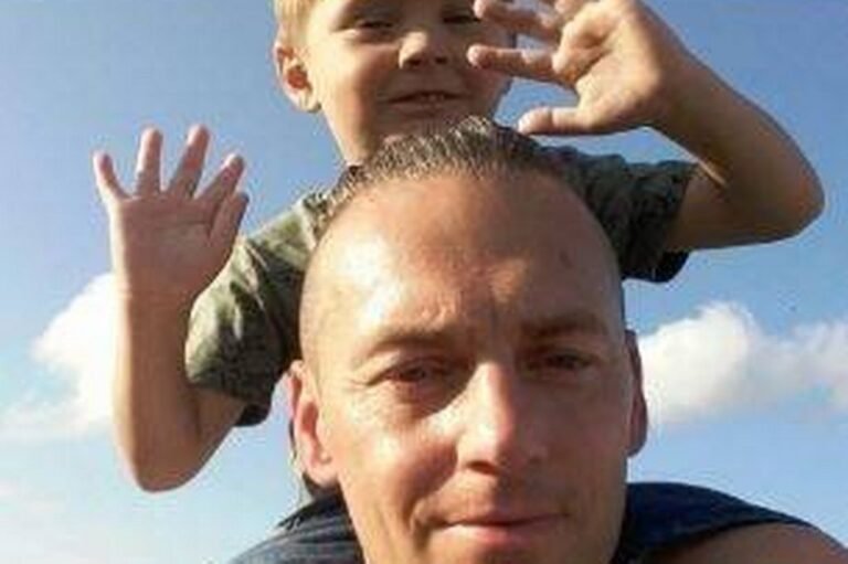 Apa fia temetésén lett rosszul, majd meghalt